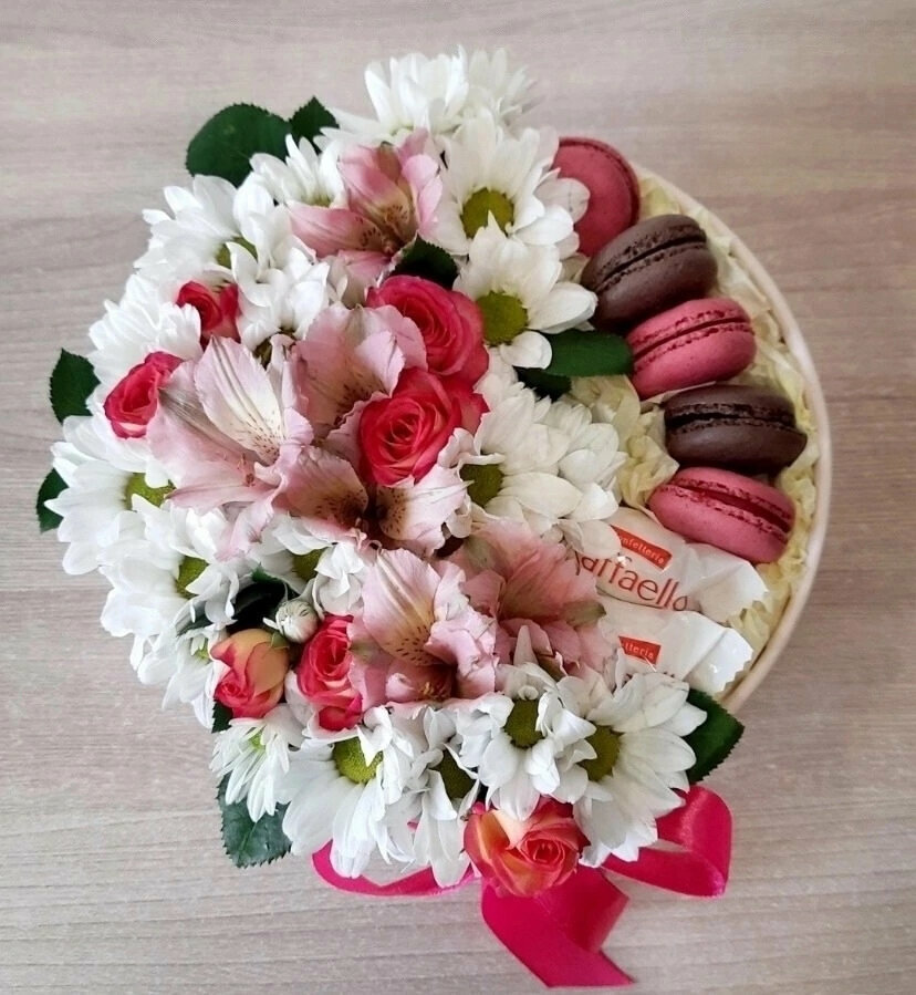 Çiçekçiler Тиффани, Kirovskaya oblastı, foto