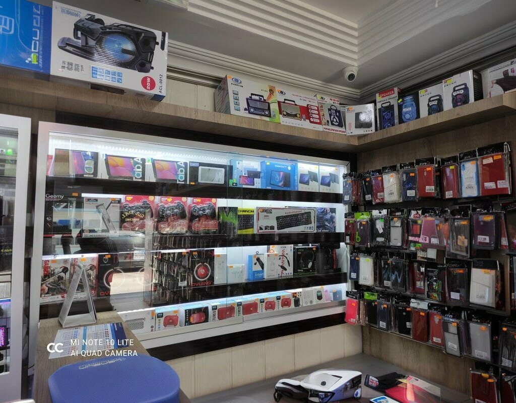 Cep telefonu ve aksesuarları satış mağazaları Esen İletişim, Serik, foto