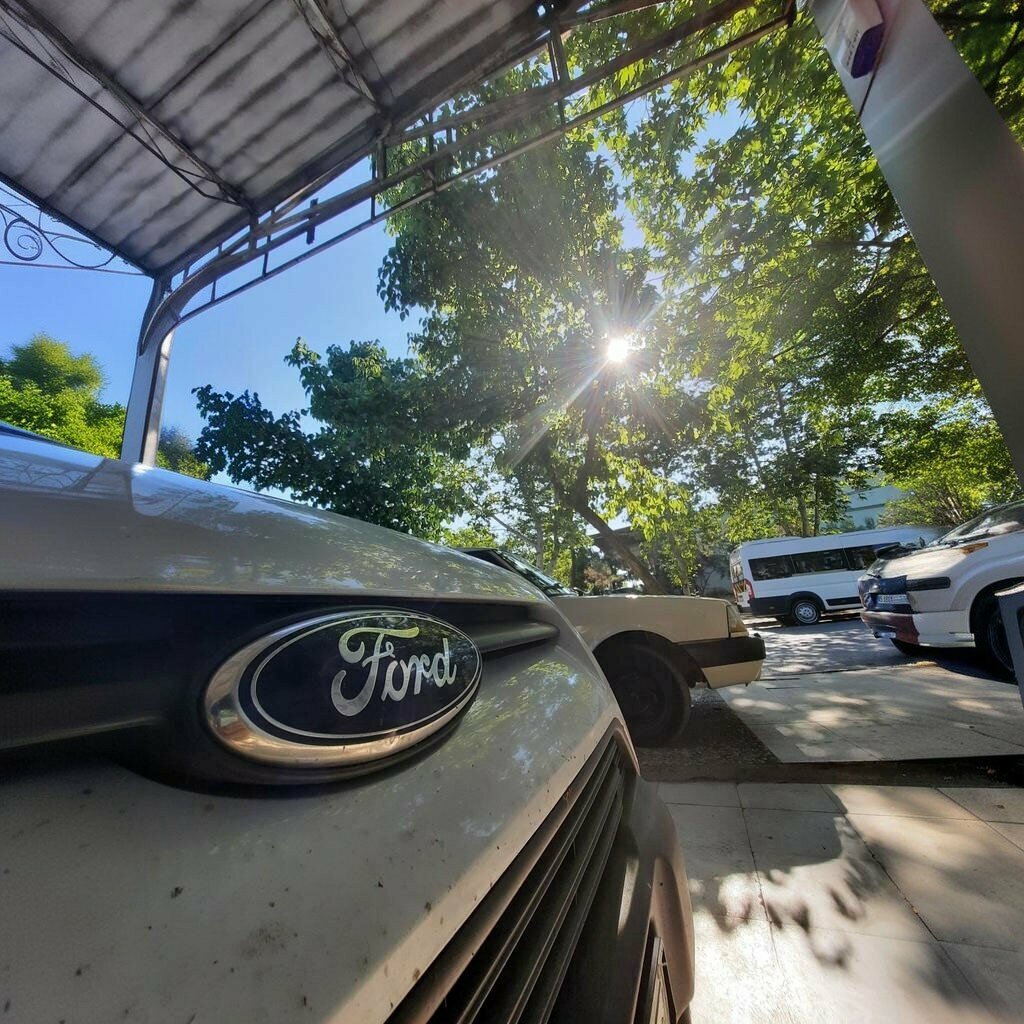 Otomobil yedek parçaları Oto Şerif Ford yedek parça Manisa şube, Manisa, foto
