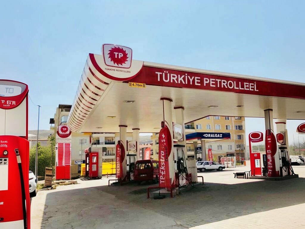 Benzin istasyonu Ayyıldız Petrol, Çankırı, foto