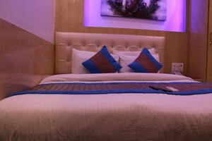 Hotel Prince Palace Dx by check in room (New Delhi), otel  Yeni Delhi'den