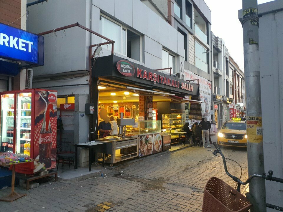 Kafe Karşıyakalı Salih, İzmir, foto