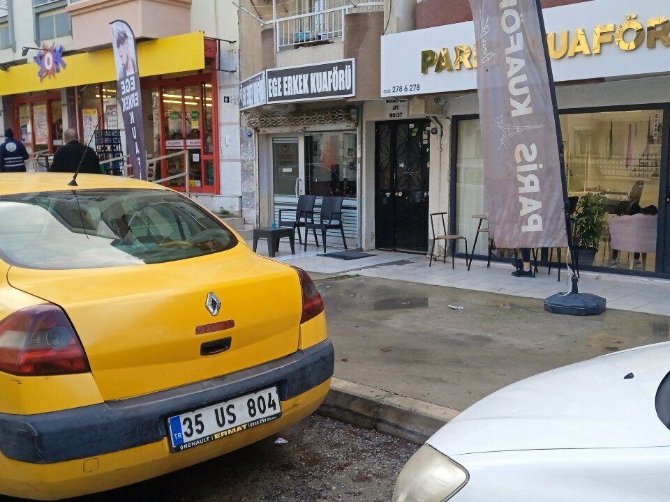 Berberler Ege Erkek Kuaförü, İzmir, foto