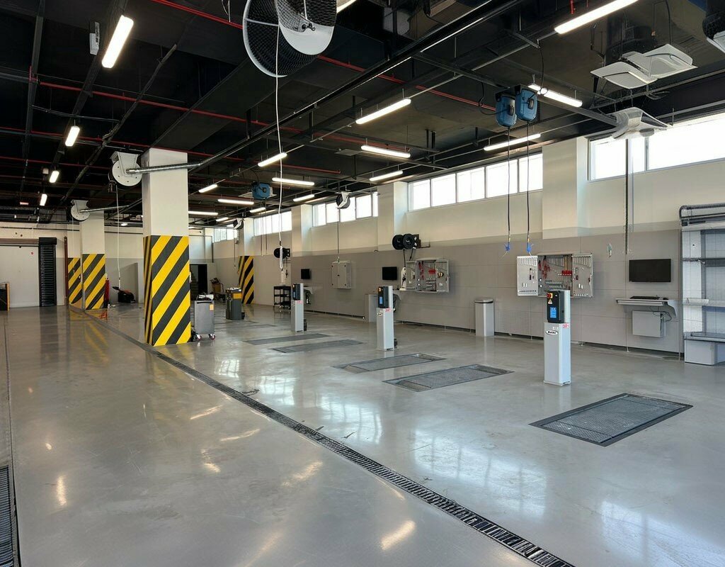 Kamyon ve ağır vasıta satış ve servis firmaları Volvo - Akça Makina, Kemalpaşa, foto