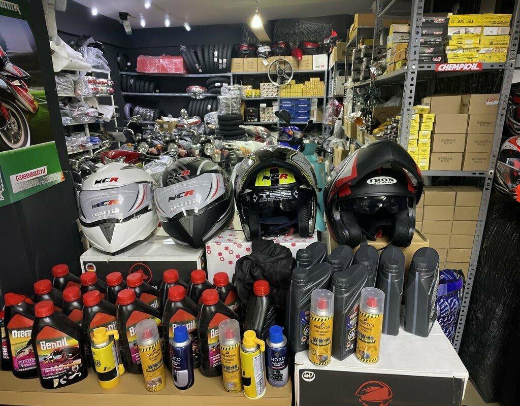 Motosiklet yedek parçaları Safa motosiklet, İstanbul, foto