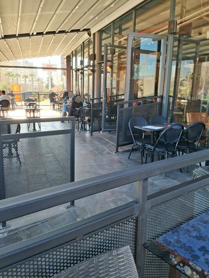 Kahve dükkanları Starbucks, Adana, foto