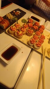 Сёгун (ulitsa Mayakovskogo No:40), suşi restoranı  Borodino'dan