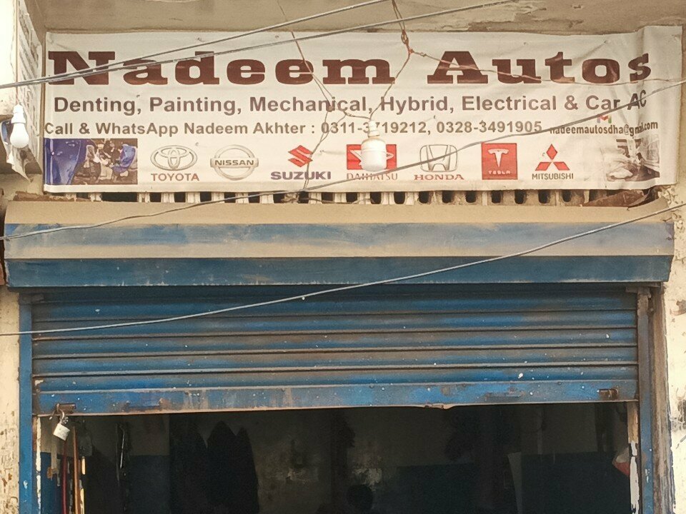 Otomobil servisi Nadeem autos, Karaçi, foto
