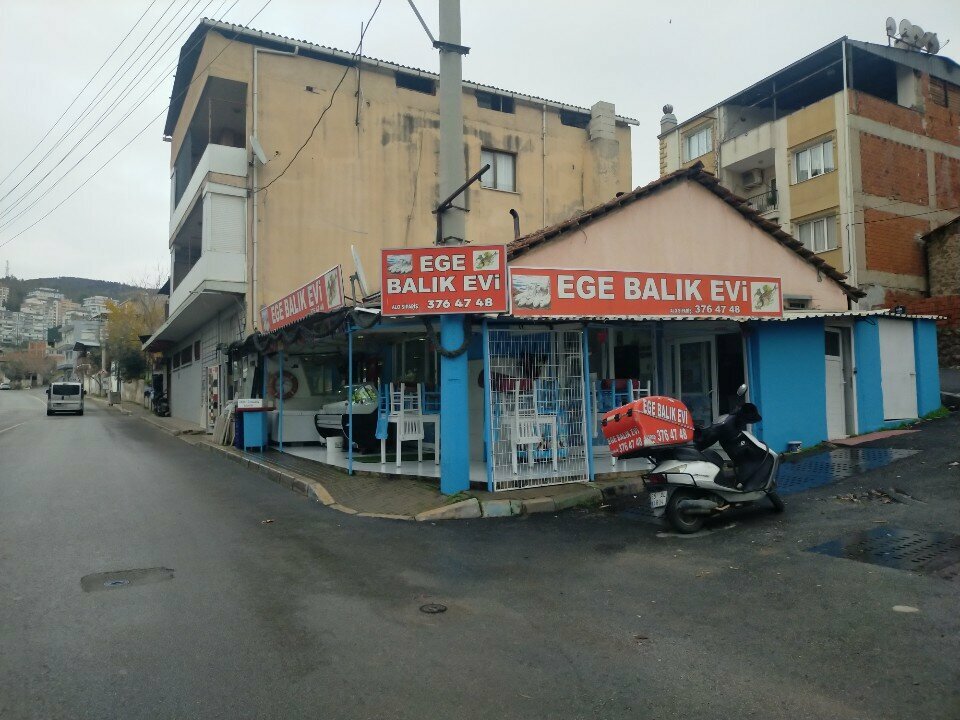 Restoran Ege Balık Evi, İzmir, foto