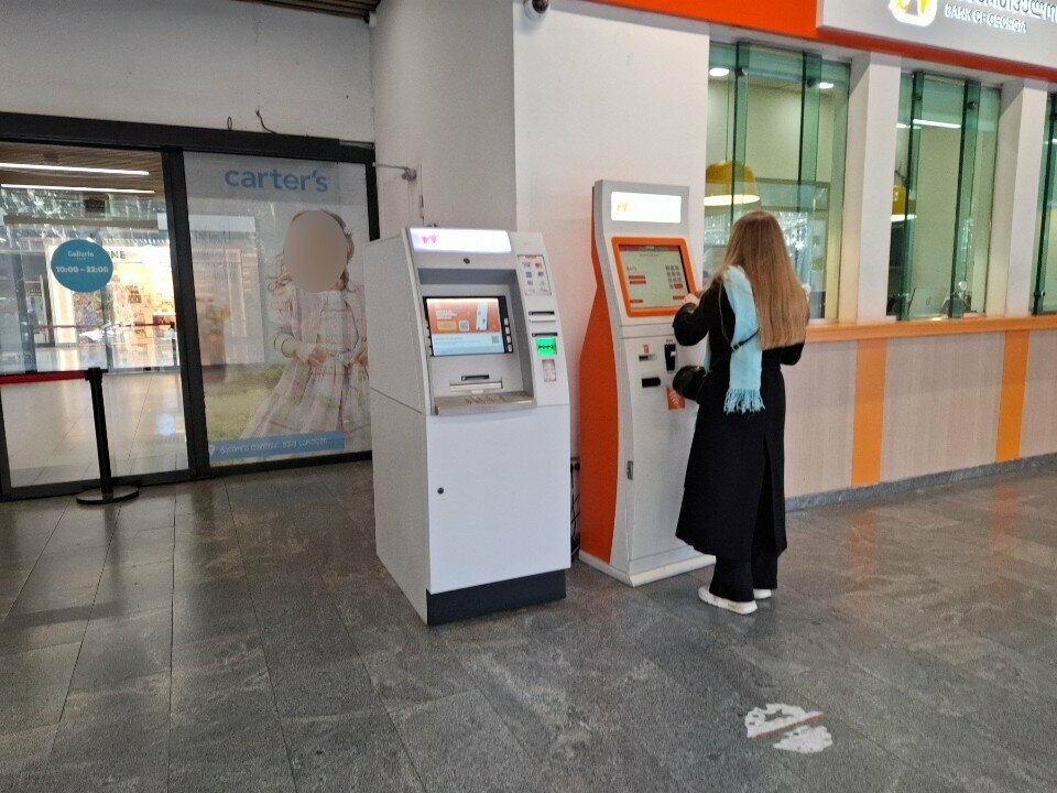 ATM'ler Экспресс банк Грузии, Tiflis, foto