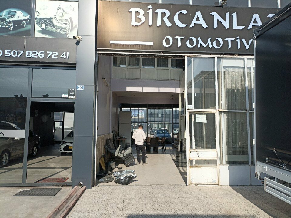 Otomobil satış galerileri Bircanlar Otomotiv, Konya, foto