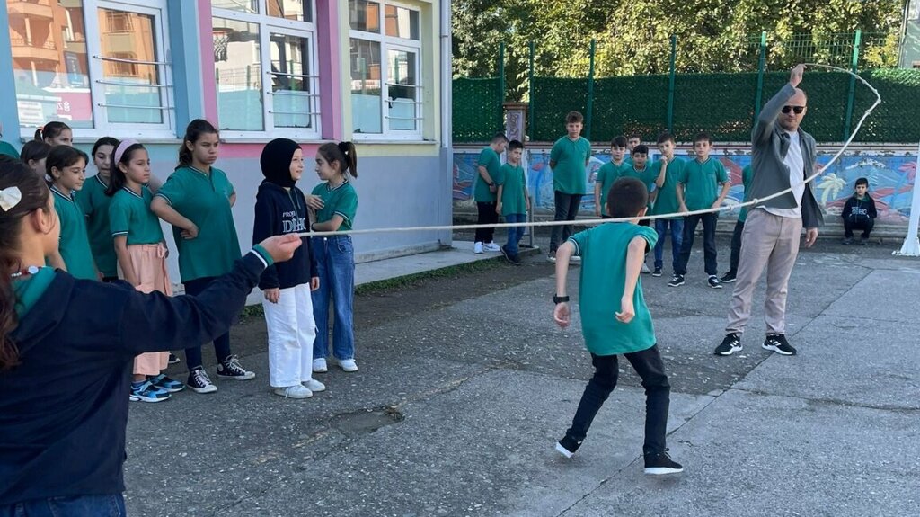 Ortaokul Dikbiyik İlkokul, Çarşamba, foto