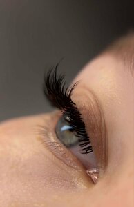 LadyLash (ulitsa Lermontova No:5Г), kaş ve kirpik salonu  Strunino'dan