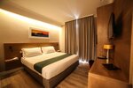 Toledo Relais Suites (Campania, Naples, Via Toledo), otel  Napoli'den