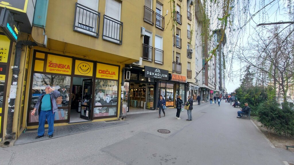 Büyük beden mağazaları Ženska i dečija garderoba, Novi Sad, foto