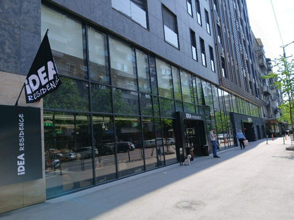 Süpermarket Idea Residence, Belgrad, foto