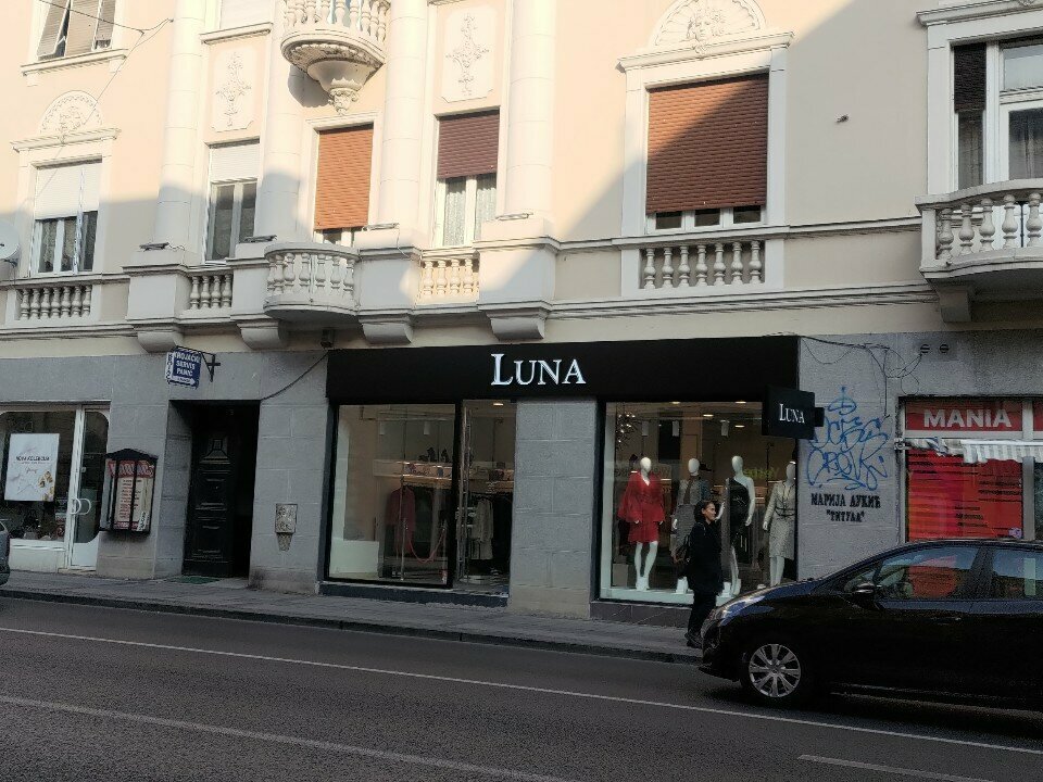 Giyim mağazası Luna, Belgrad, foto
