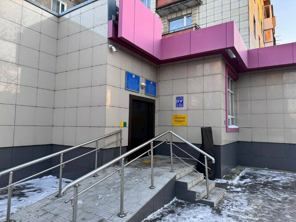 Sosyal yardım kuruluşları Department of Home Social Assistance of Oktyabr District, Karağandı, foto