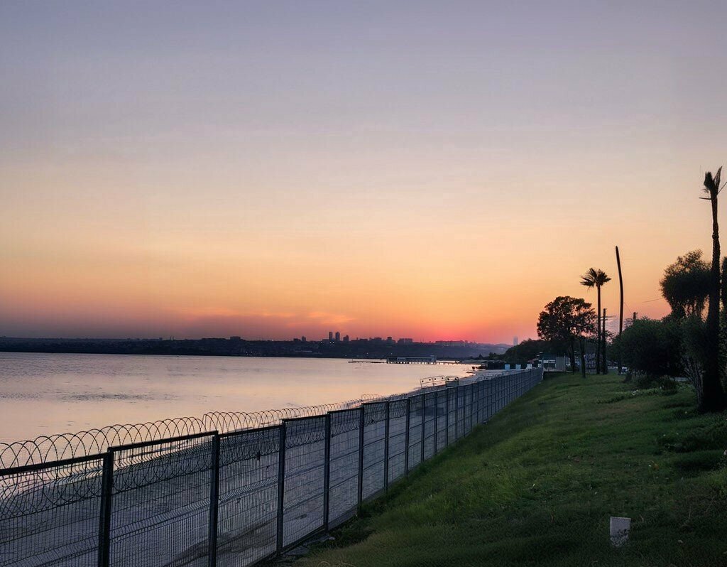 Tren istasyonu Florya Tren İstasyonu, İstanbul, foto