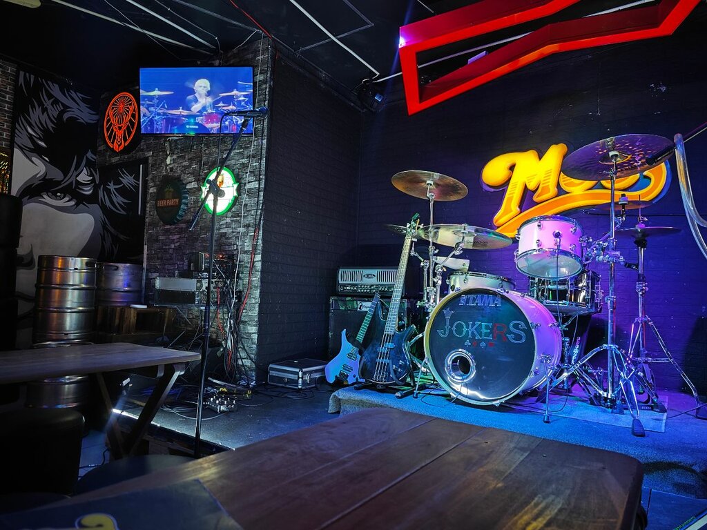 Bar Moe Taberna Pub, Santa‑Krus, foto