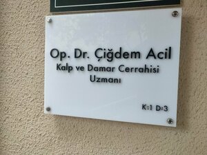 Op. Dr. Çiğdem Acil (Kitapçı Sok., No:8, Suadiye Mah., Kadıköy, İstanbul), tıp merkezleri ve klinikler  İstanbul'dan