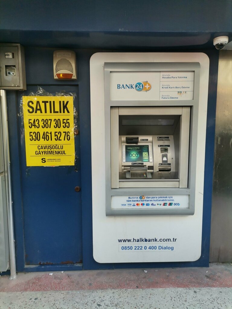 ATM'ler Halkbank, İstanbul, foto