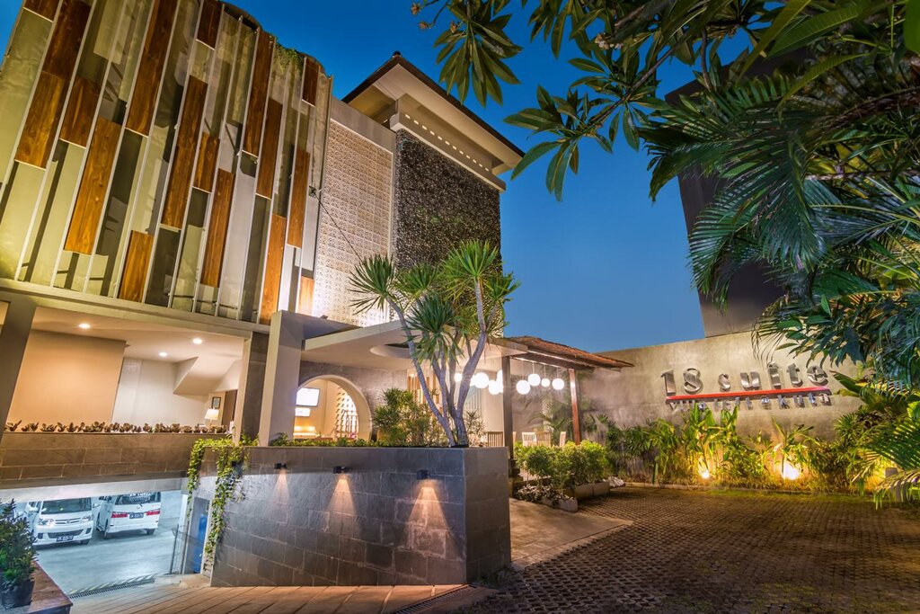Otel 18 Suite Villa Loft by Amithya, Kuta, foto