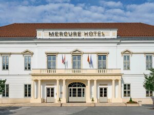 Mercure Szekesfehervar Magyar Kiraly (Fejér vármegye, Székesfehérvár, Fő utca), otel  Szekesfehervar'dan