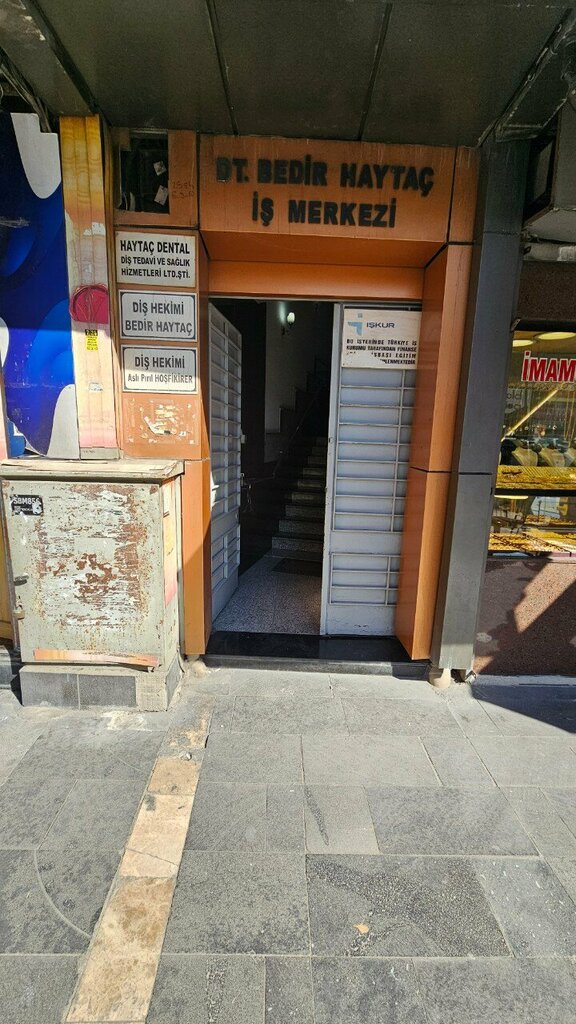 Özel muayenehaneler Özel Haytaç Dental Ağız Ve Diş Sağlığı Polikliniği, Adana, foto