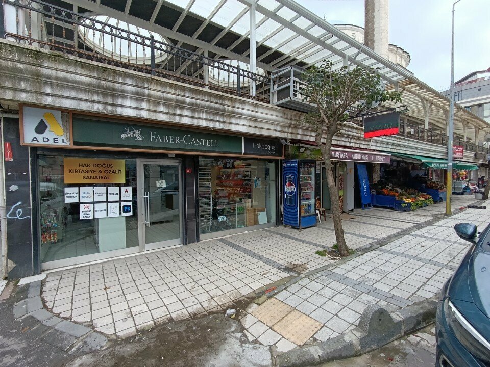 Kırtasiyeler Hak Doğuş Kırtasiye, İstanbul, foto