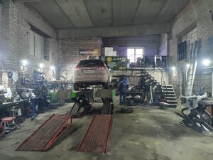 6 Блок (Leningrad Region, Kingiseppskiy District, Bolshelutskoye selskoye poseleniye, territoriya Promzona Novopyatnitskaya), otomobil servisi  Saint‑Petersburg ve Leningradskaya oblastından