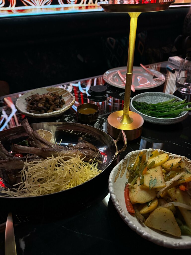 Restoran Gatsby, Dubai, foto