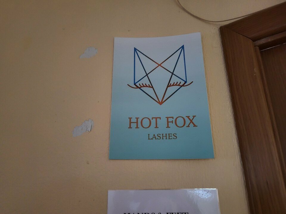 Kaş ve kirpik salonu Hot Fox, Nijni Novgorod, foto