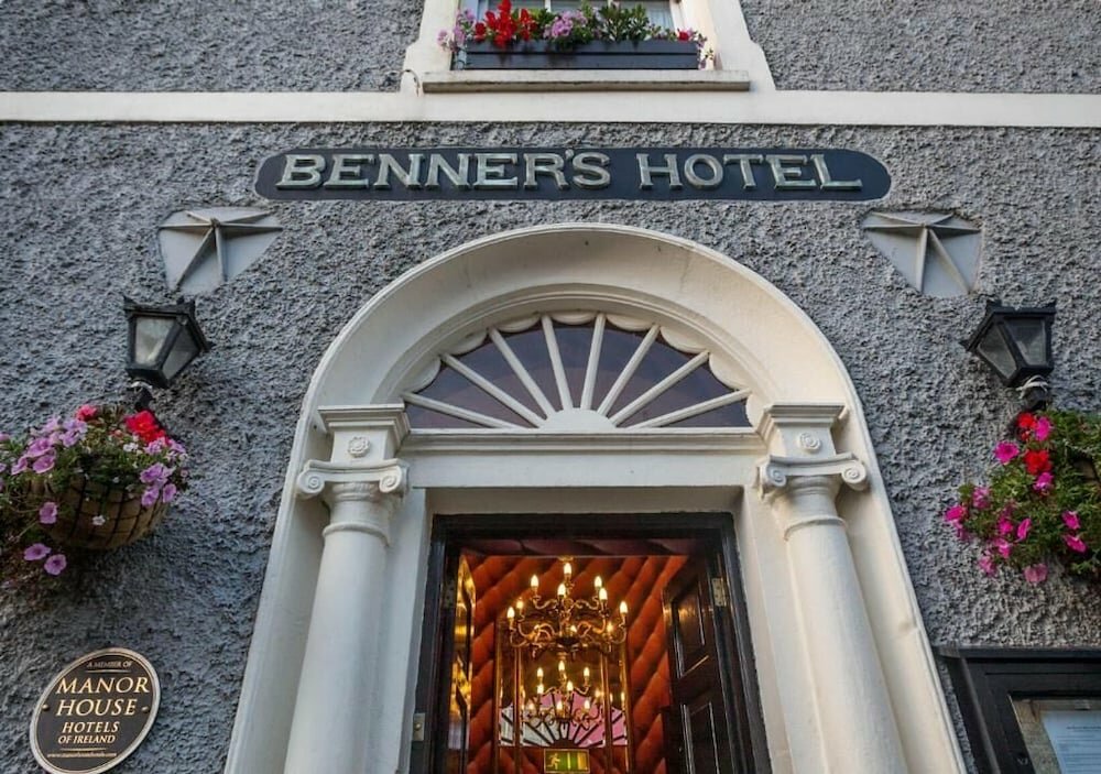 Otel Dingle Benners Hotel, , foto