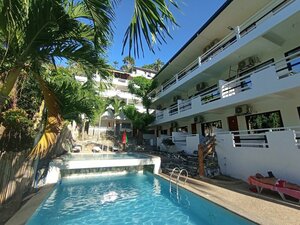 Jalyn's Resort (Verde Island Passage), otel