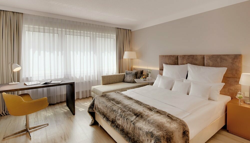 Otel Hotel Central Hof, Hof, foto