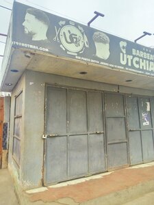 Barbearia Utcianga (Luanda Province, Municipality of Cazenga, Santo António), güzellik salonu  Loanda'dan