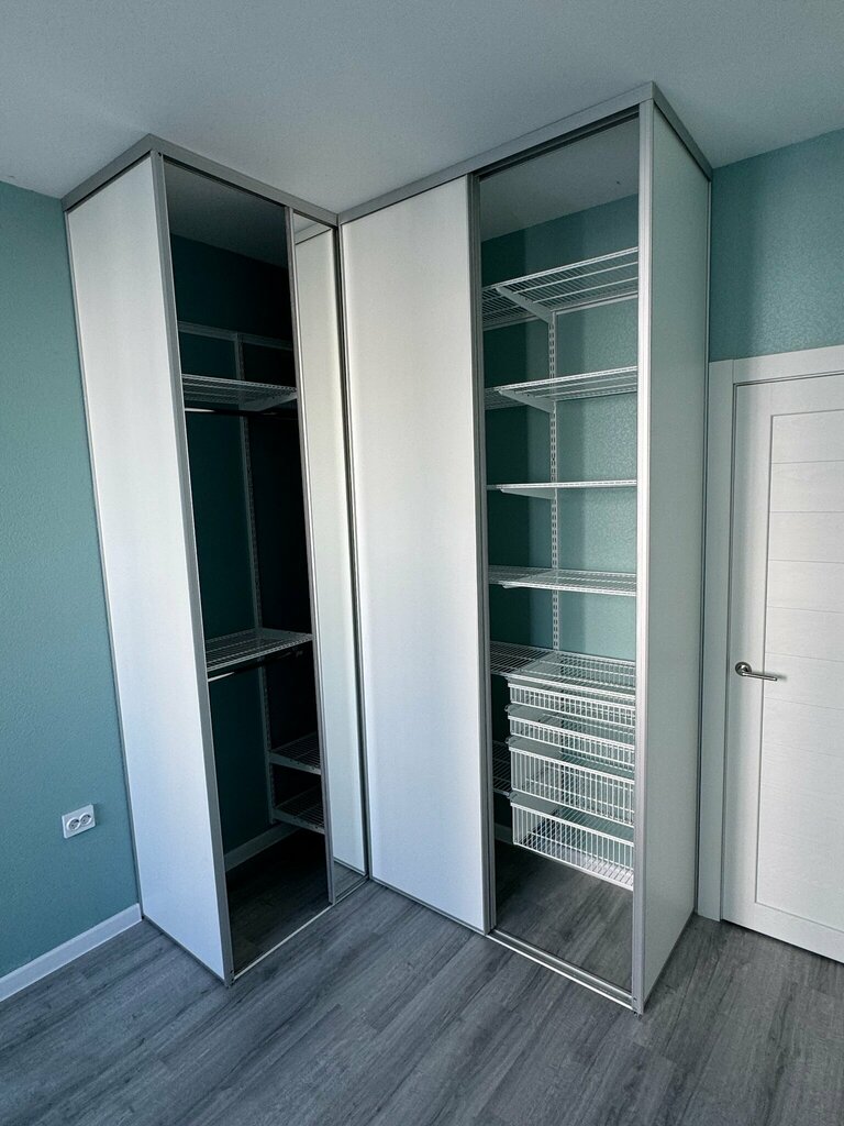 Dolap sistemleri Гардероб Дома, Saint‑Petersburg, foto