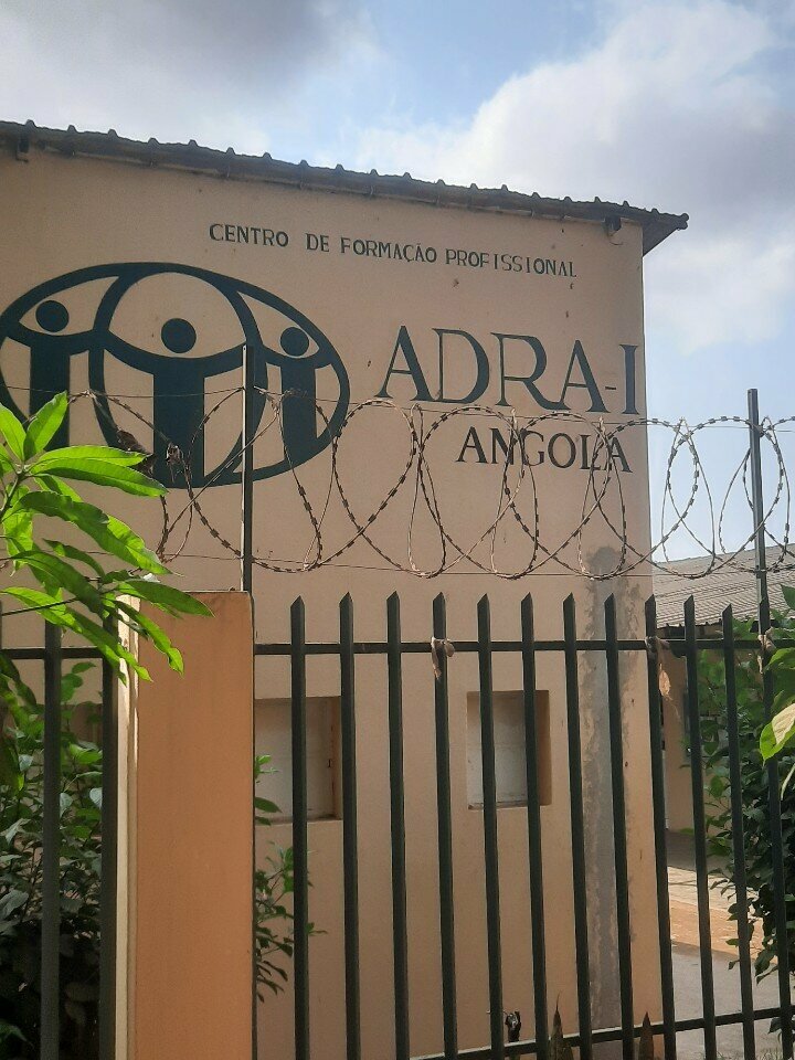 Eğitim merkezleri Centro de formação profissional muxiri, Loanda, foto