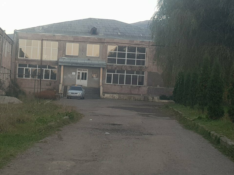 Ortaokul Shahumyan secondary school, Lori, foto