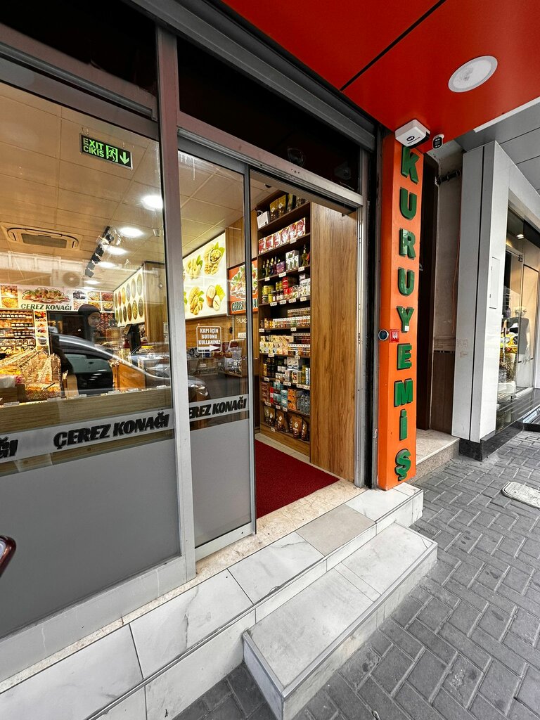 Kuruyemiş, atıştırmalık, kuru meyve Çerez Konağı, İstanbul, foto