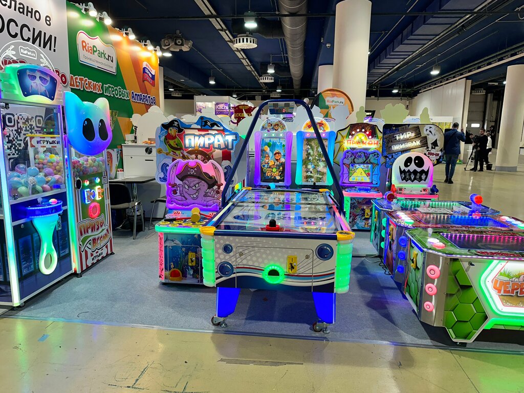 Çocuk oyun ekipmanları RiaPark, Serpuhov, foto