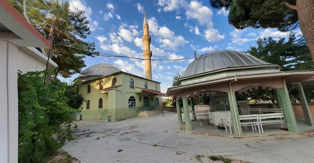 Cami Karakoyun Cami, Korkuteli, foto