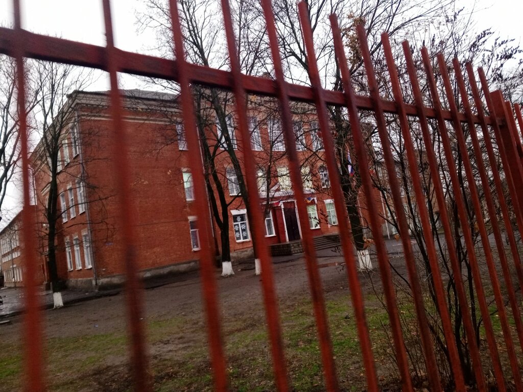 Ortaokul Средняя школа № 8, Kamensk‑Şahtinski, foto