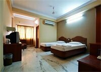 Oyo 15101 Hotel Royal Paris (State of Tamil Nadu, Chennai, Green Line, Chennai Central), otel  Chennai'den