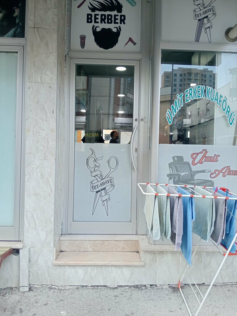 Berberler Ümit Erkek Kuaförü, İstanbul, foto