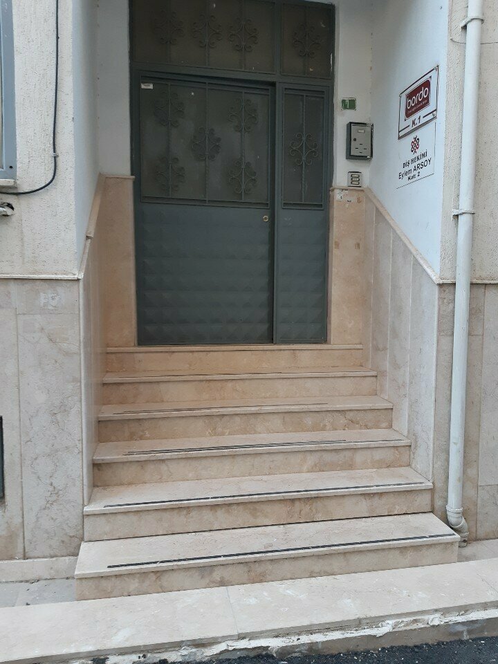 Özel ağız ve diş sağlığı klinikleri ve muayenehaneleri Diş Hekimi Eylem Arsoy, Bursa, foto