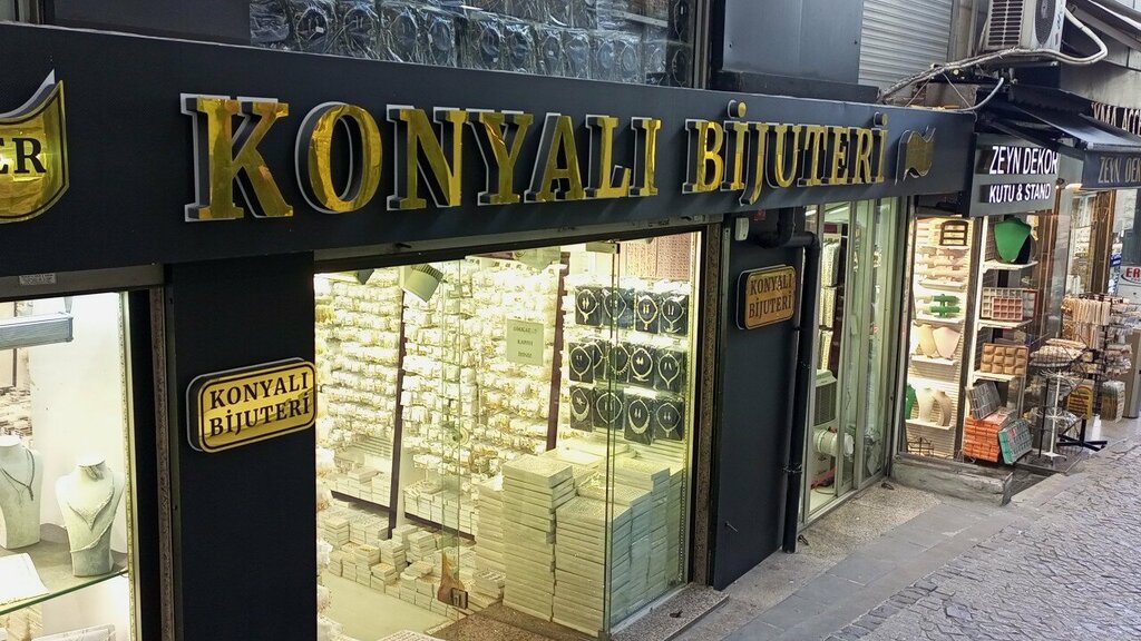 Tuhafiyeler Konyalı Bijuteri, İstanbul, foto
