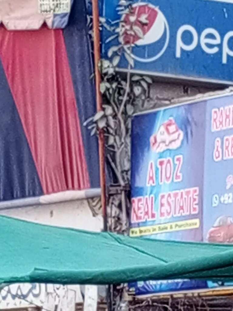 Emlak ofisi A to z real estate, Karaçi, foto