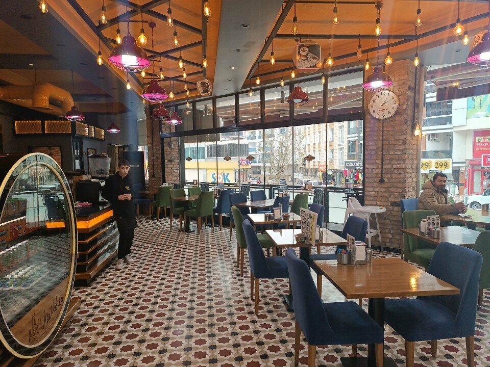 Fast food Meşhur Sarıyer Börekçisi, İstanbul, foto